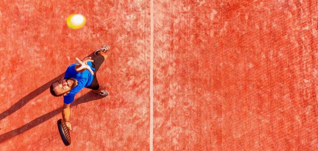 El Origen del Pádel: Un Deporte con Historia - Padel Co
